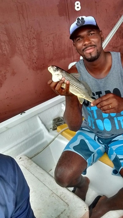 OSÉAS GUIA DE PESCA na Baía de Guanabara - RJ - Bóra Pescar OSÉAS GUIA DE PESCA na Baía de Guanabara - RJ - Bóra Pescar